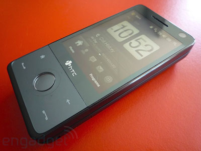 HTC Touch Pro với bàn phím Qwerty trượt