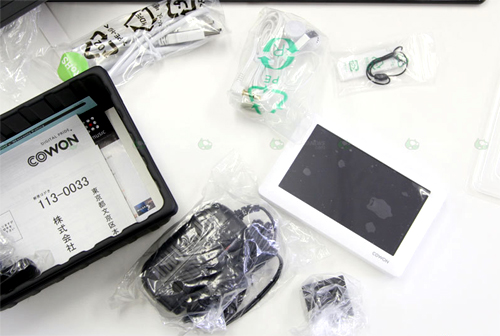 Đập hộp Cowon O2 - thiết bị nghe nhìn 'khủng'