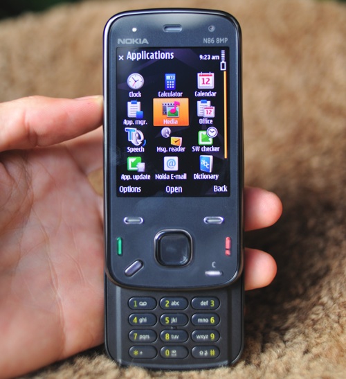 Nokia N86 có giá 9,299.000 đồng
