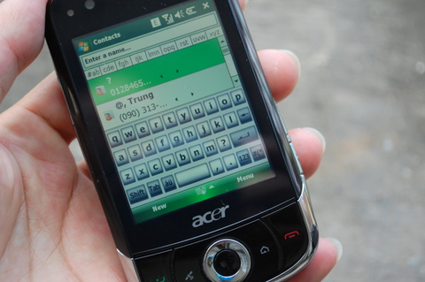 Ngắm PDA nhỏ gọn của Acer