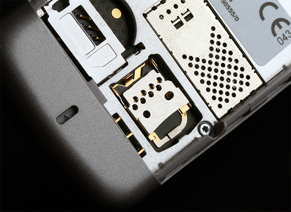 Dế "5 chấm" nhỏ nhất của Nokia