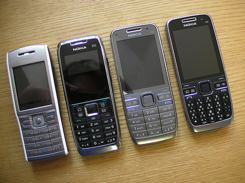 Nokia E55 và 'anh em' E-series