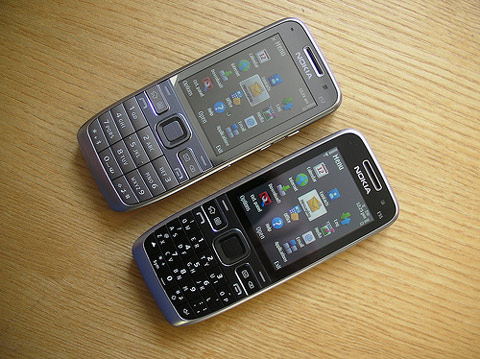 Nokia E55 và 'anh em' E-series