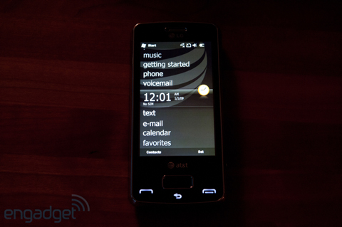 Mở hộp PDA phone 1GHz của LG