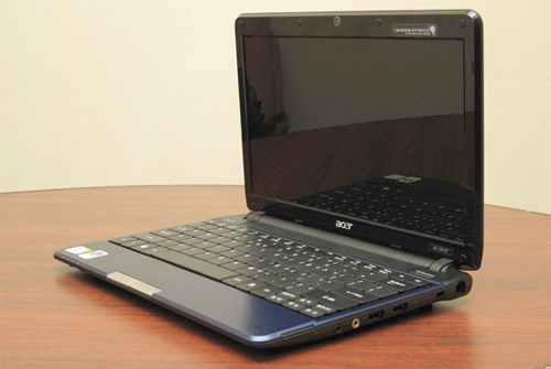 Acer Timeline 1810T: Nhỏ và mạnh