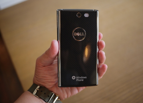 Ngắm Windows Phone 7 của Dell